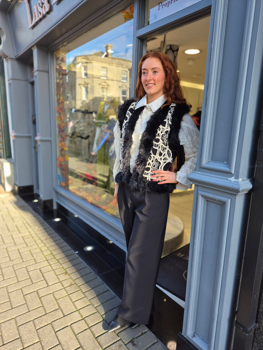 Mollie's Looks – Lisa Baker Boutiques